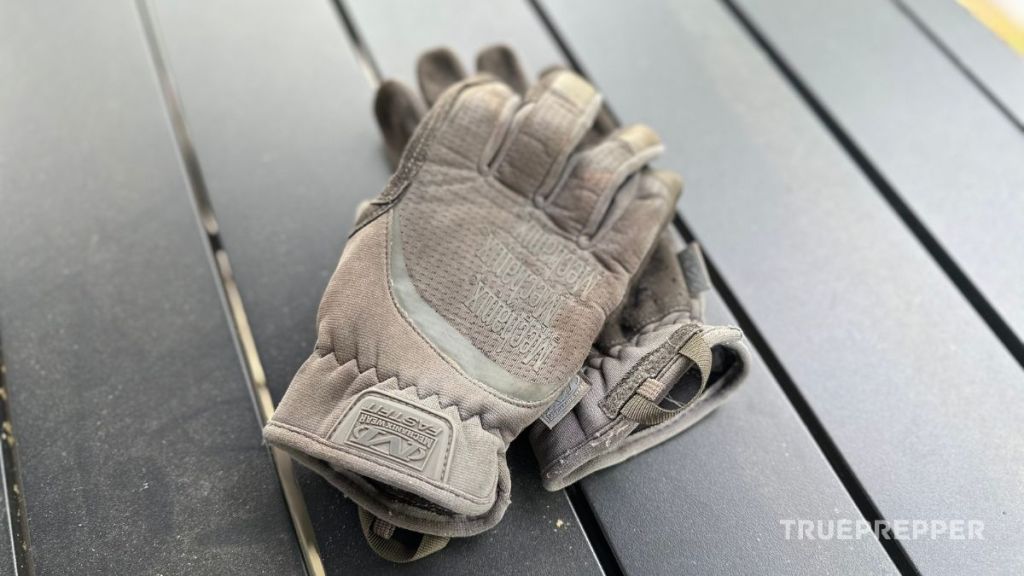 Best Survival Gloves | Reviews & Buying Guide | TruePrepper