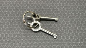 Best Handcuff Key for Escape and Survival | TruePrepper