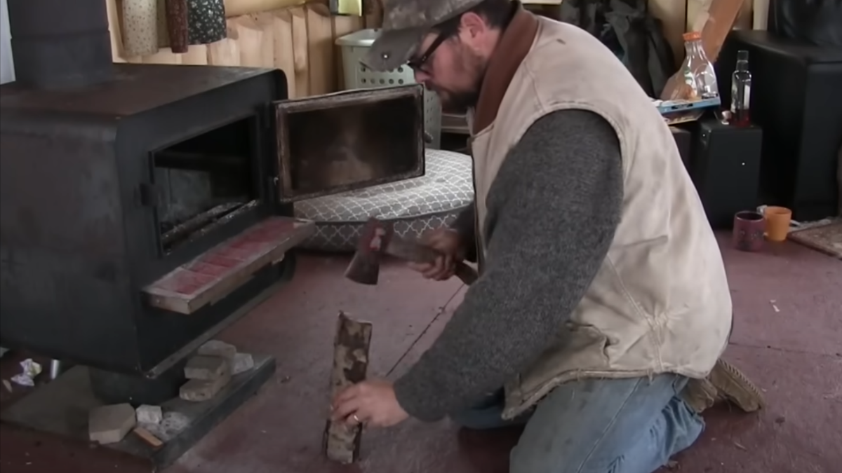 The 10 Best Off-Grid Homesteading YouTube Channels | TruePrepper