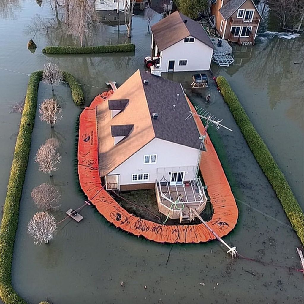 Best Flood Barriers for Disasters and Emergencies | TruePrepper