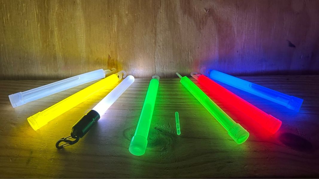 Best Emergency Glow Sticks Tested | TruePrepper