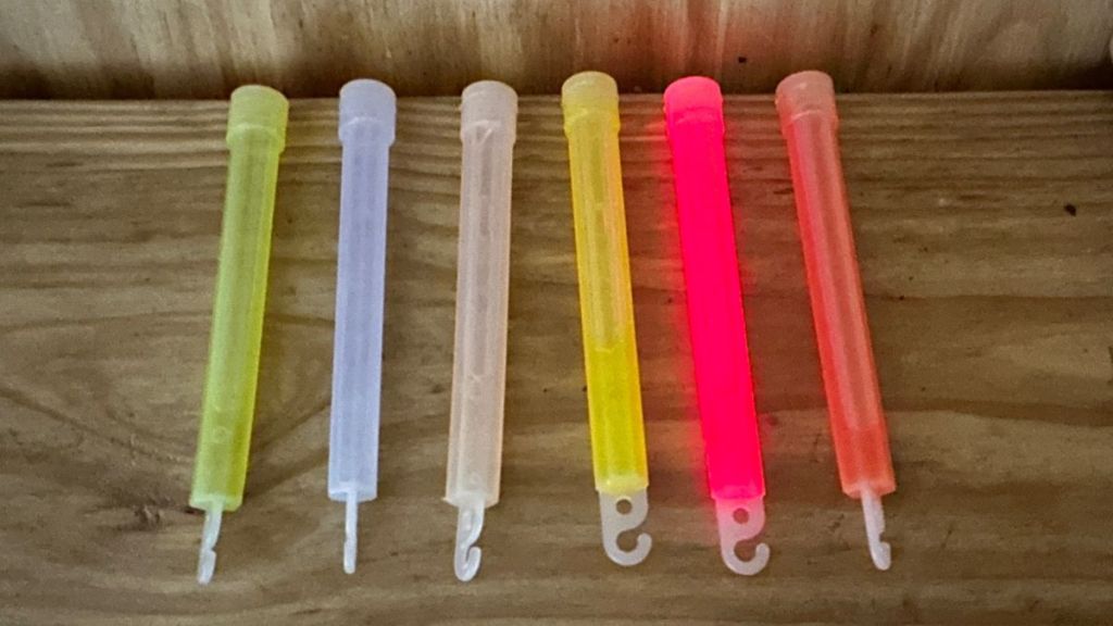 Best Emergency Glow Sticks Tested | TruePrepper